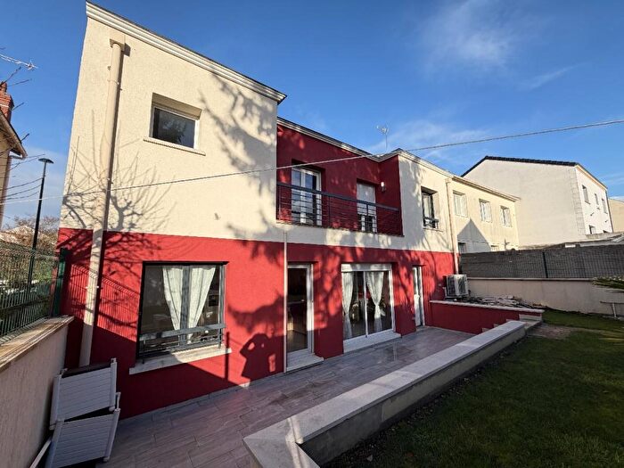 Maison à vendre - Champigny-sur-Marne, Les Mordacs, Coeuilly - 7 pièces - 4 chambres