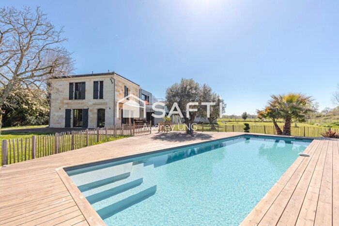 Maison à vendre - Saint-Sulpice-et-Cameyrac - 7 pièces - 4 chambres