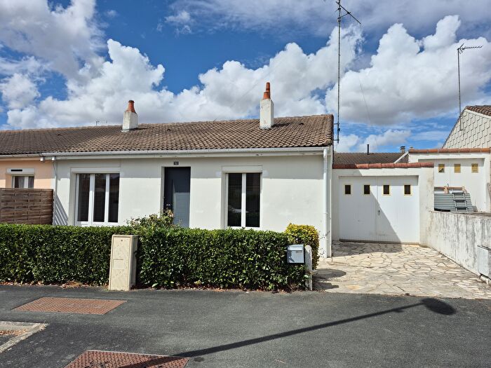 La Roche-sur-Yon, Val d'Ornay, Saint-André d'Ornay, Forges : Maison 4 pièces à louer