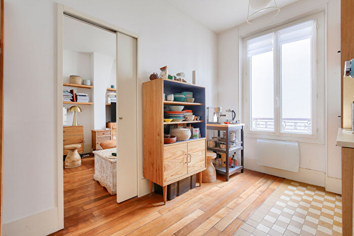 Appartement à vendre - Paris e  - 2 pièces - 1 chambre