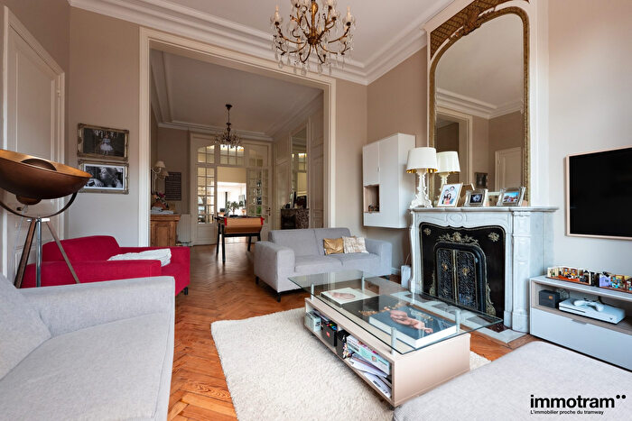 Maison à vendre - Roubaix - 6 pièces - 5 chambres