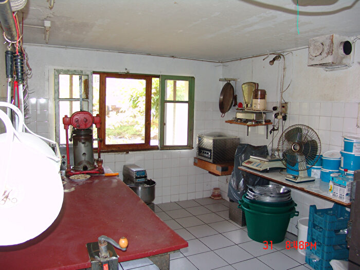 Maison à vendre - Axat - 5 pièces - 4 chambres