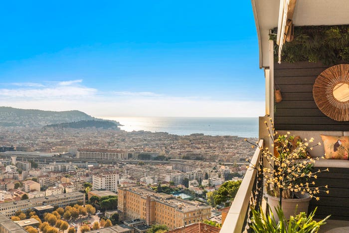 Nice, Saint-Philippe, Estienne d'Orves : Appartement 6 pièces à vendre
