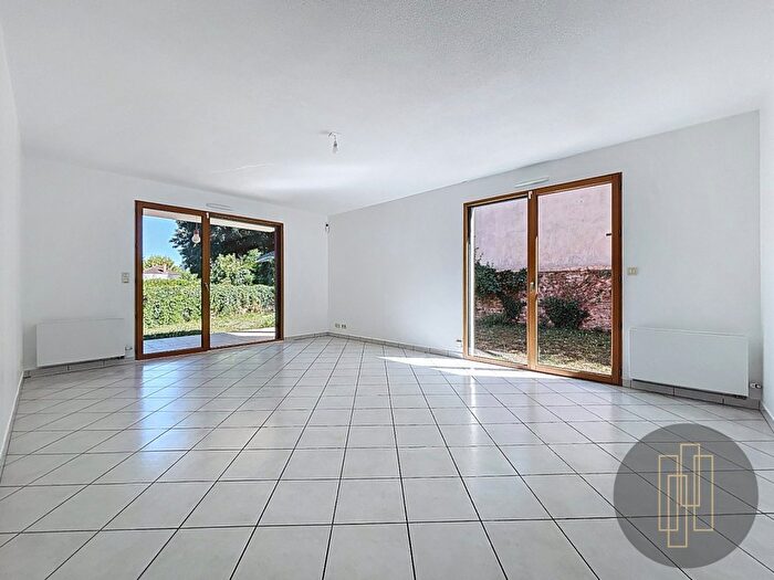 Appartement à vendre - Limas - 3 pièces - 2 chambres