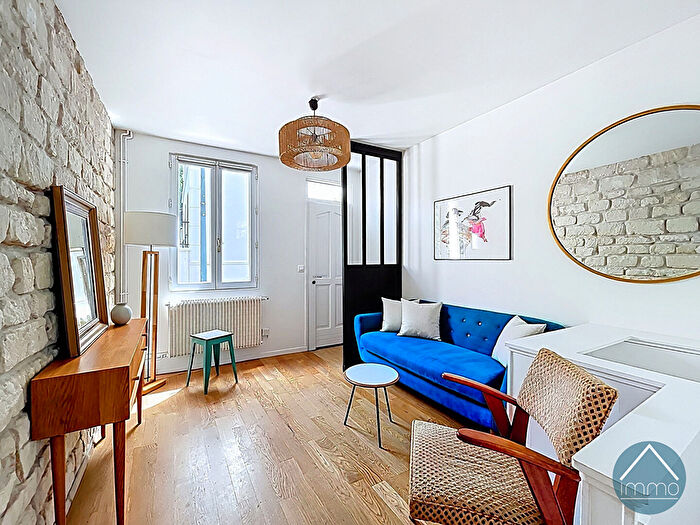 Asnières-sur-Seine, Bécon, Bourguignons : Maison 3 pièces à vendre