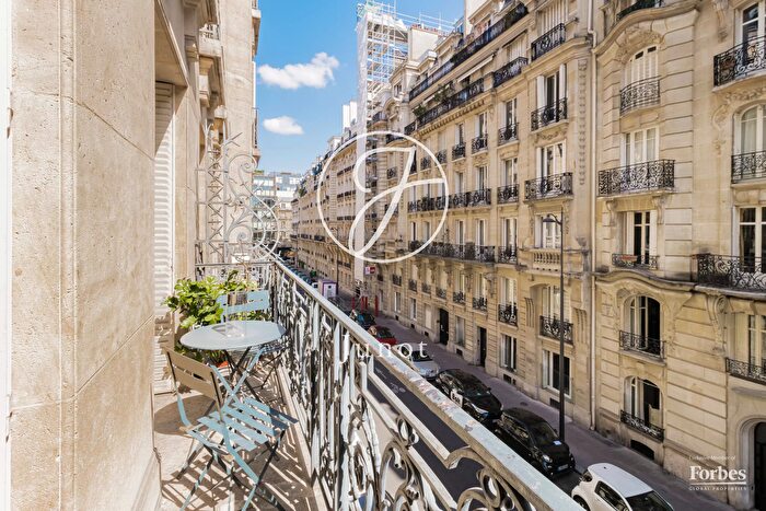 Paris 17ème, Courcelles, Wagram : Appartement 7 pièces à vendre