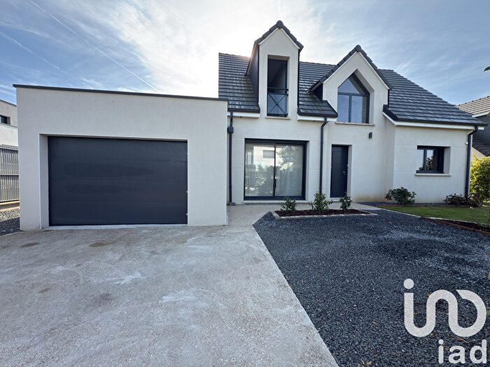 Maison à vendre - La Neuville-Chant-dOisel - 5 pièces - 3 chambres