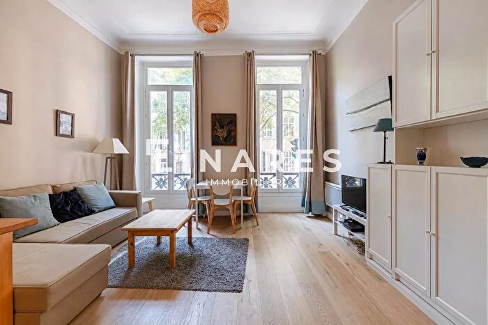 Marseille 4ème, Cinq Avenues : Appartement 2 pièces à vendre