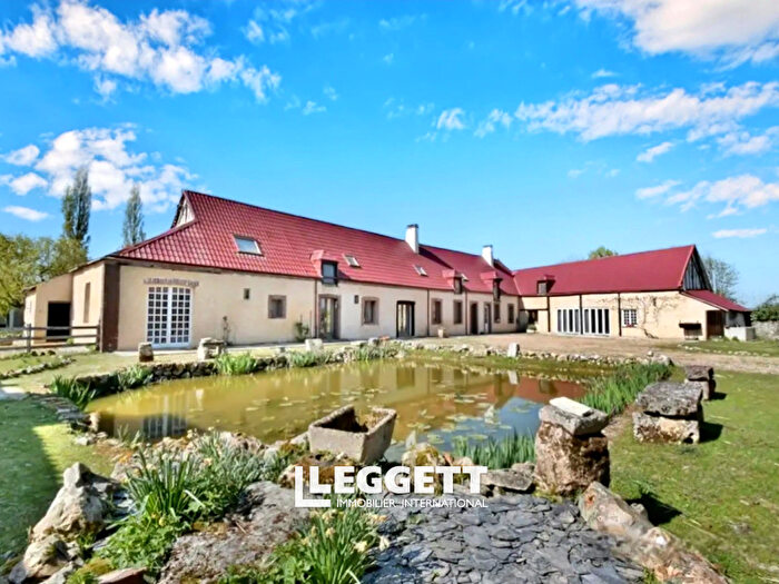 Maison 9 pièces à Brou, à vendre