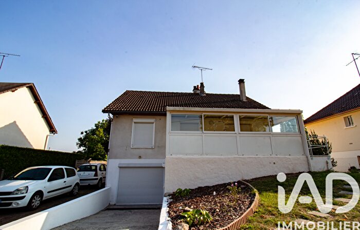 Maison à vendre - Villemandeur - 9 pièces - 4 chambres