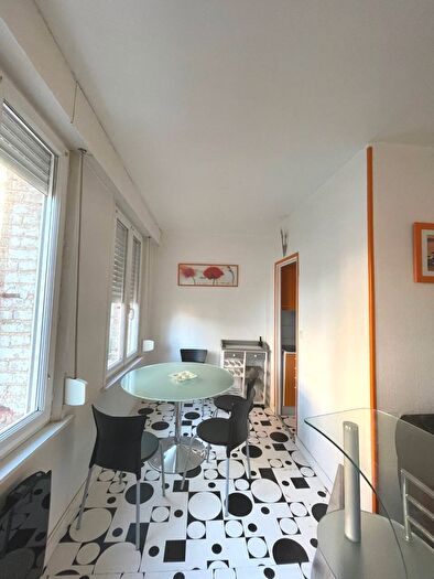 Appartement à louer - Amiens - 2 pièces - 1 chambre