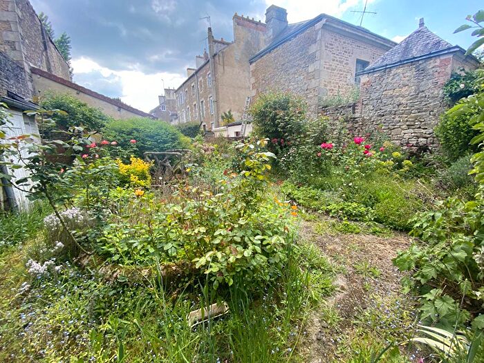 Maison à vendre - Alençon, Bd Duchamp, Villeneuve, Brebiette, Chapeux Rouge, Guéramé - 6 pièces - 4 chambres