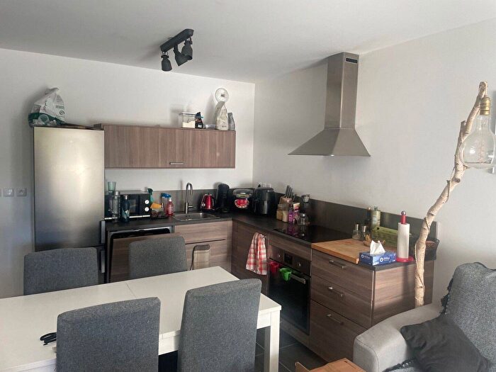 Sud, Auriol : Appartement 2 pièces à louer