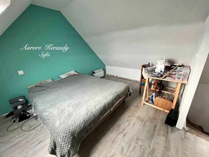 Maisons à vendre et appartements à louer - 1