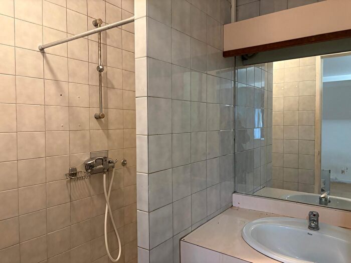 Appartement à vendre - Lyon e , Monchat - 1 pièce - 1 chambre