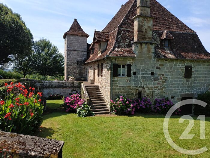 Maison à vendre - Marcillac-la-Croze - 9 pièces - 5 chambres