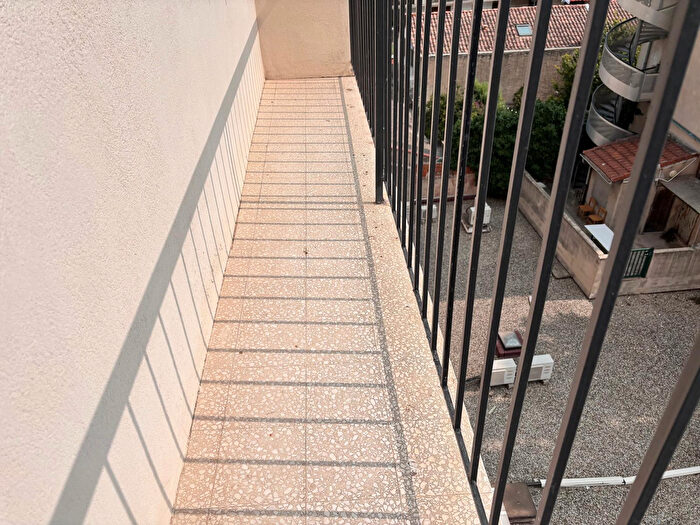 Appartement à vendre - Marseille e , Le Canet - 3 pièces - 2 chambres