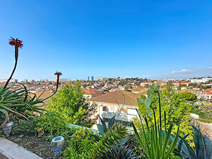 Appartement à vendre - Marseille e , Saint-Jérome - 3 pièces - 2 chambres