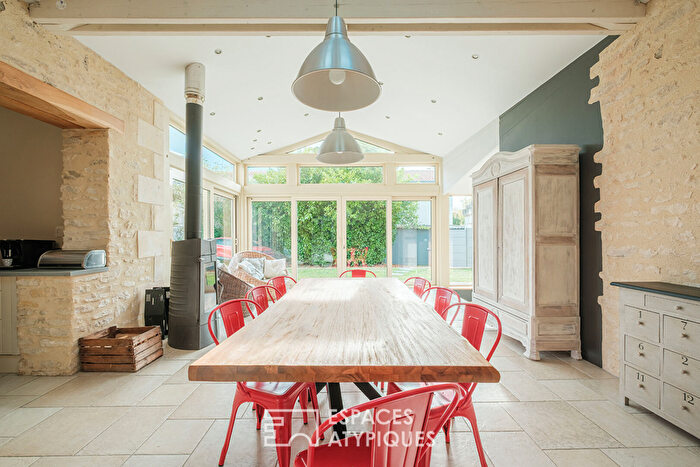 Maison à vendre - Neuville-de-Poitou - 9 pièces - 6 chambres