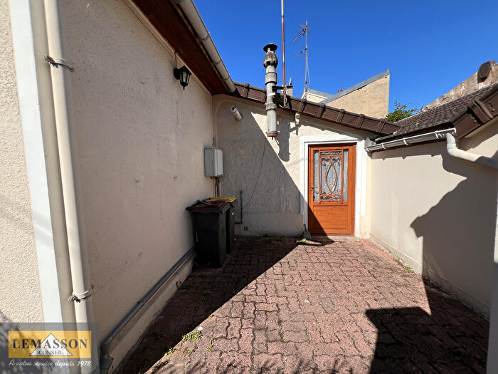 Maisons à vendre et appartements à louer - 3
