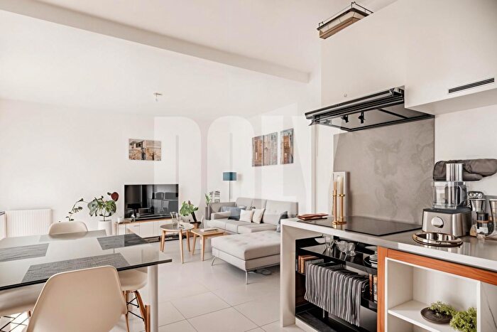 Appartement à vendre - Levallois-Perret, Front de Neuilly - 1 pièce