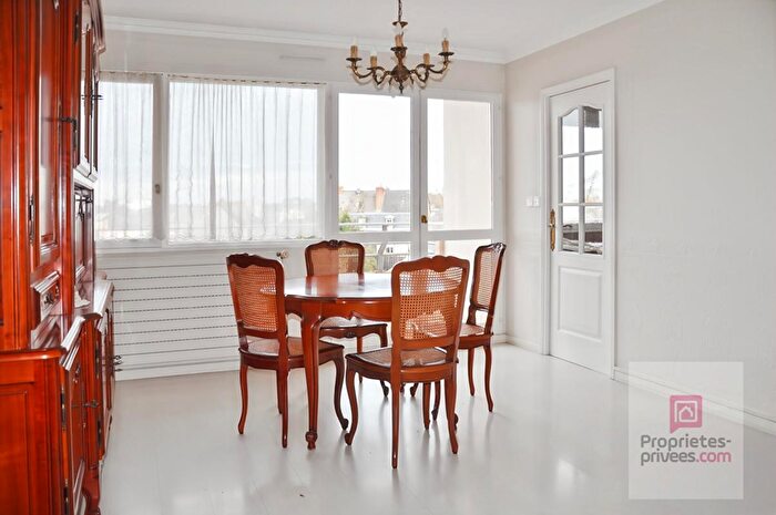 Appartement à vendre - Laval, Pavement - 3 pièces - 2 chambres