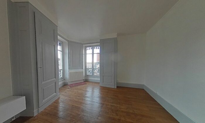 Appartement à louer - Lyon e , Quartiers anciens - 2 pièces - 1 chambre