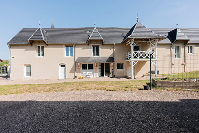 Champey-sur-Moselle : Maison 5 pièces à vendre