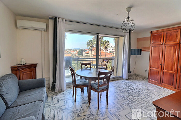 Appartement à vendre - Hyères, Centre-ville - 1 pièce