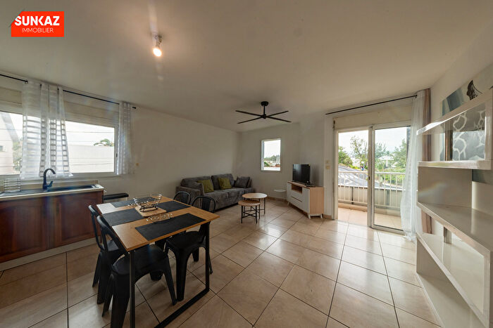 Appartement à louer - Saint-Pierre, Terre Sainte, Université - 2 pièces - 1 chambre