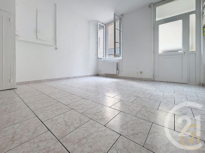 Maison à louer - Lillebonne - 3 pièces - 2 chambres