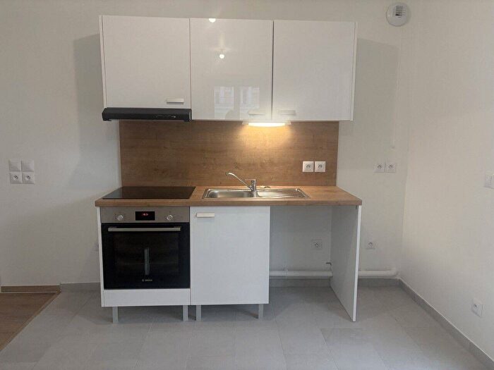 Appartement à louer - Abbé Niort-Jean Moulin, Le Blanc-Mesnil - 1 pièce