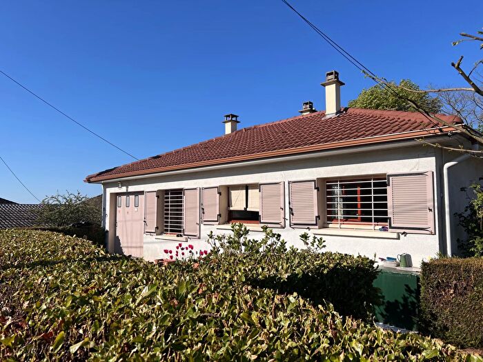 Maison 4 pièces à vendre à Châlus
