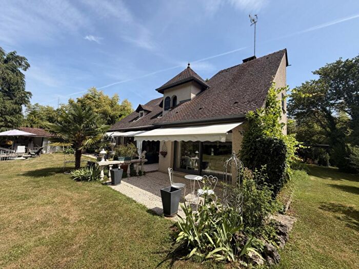 Maison 10 pièces à vendre - Izeure