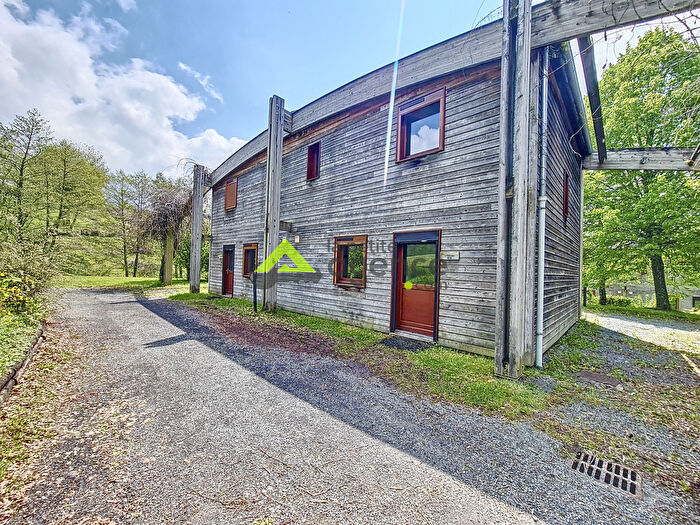 Maison à louer - Saint-Victor-en-Marche - 4 pièces - 3 chambres