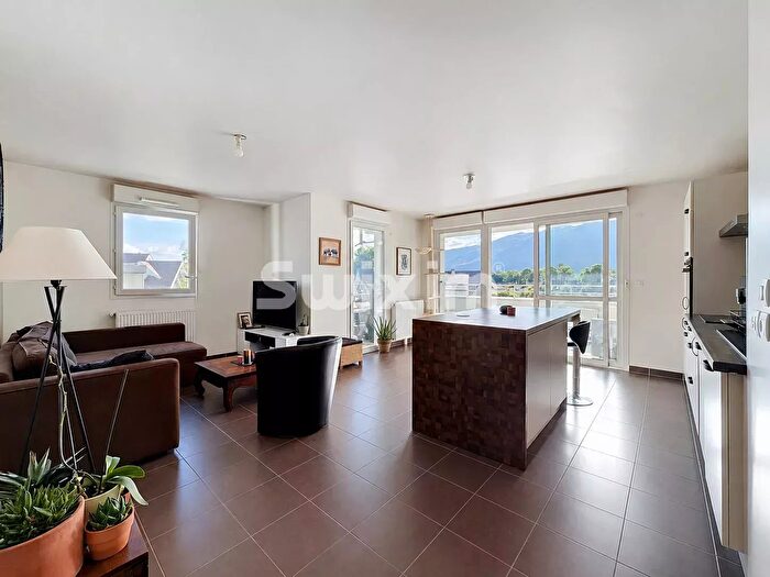Appartement 4 pièces à Saint-Genis-Pouilly, à vendre