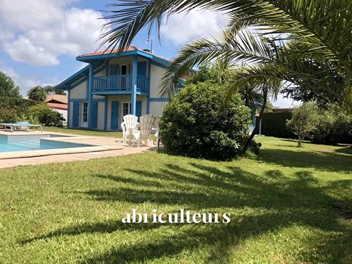 Maison à vendre - Saint-Vincent-de-Tyrosse - 5 pièces - 4 chambres