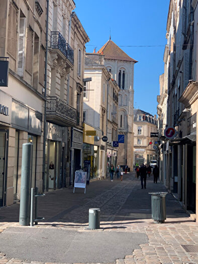 Appartement à vendre - Poitiers, Centre-ville - 4 pièces - 2 chambres