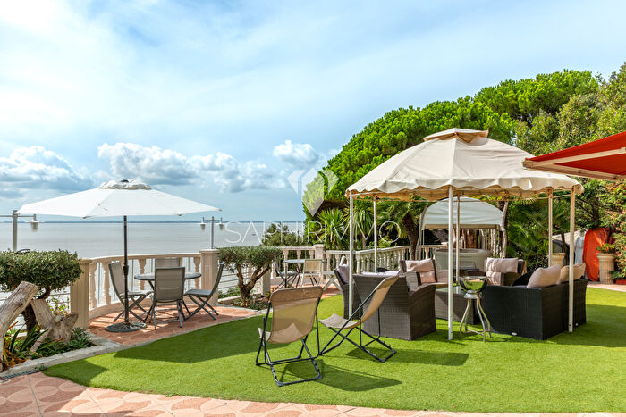 Maison à vendre - Royan - 5 pièces - 3 chambres