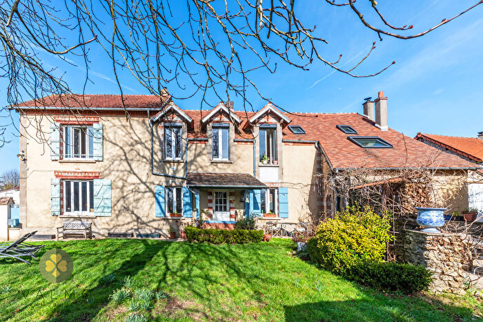 Maison à vendre - Tacoignières - 9 pièces - 5 chambres