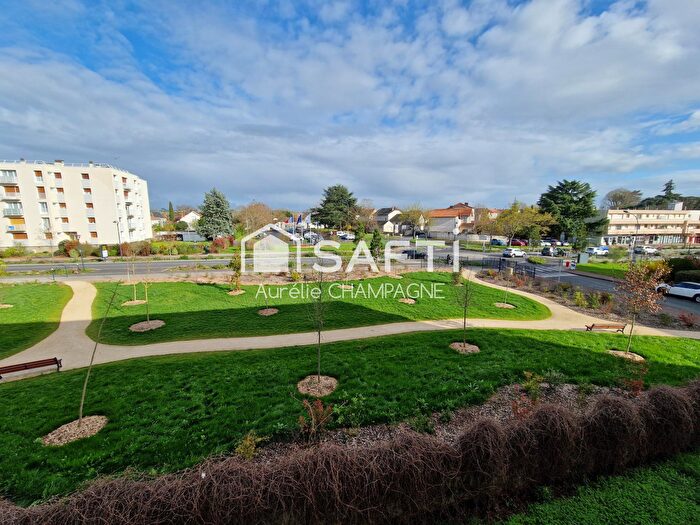 Appartement à vendre - Châtellerault, Ozon - 3 pièces - 2 chambres