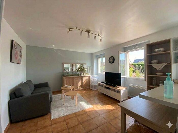 Appartement à louer - Domaine dArmainvilliers, Ozoir-la-Ferrière - 2 pièces - 1 chambre