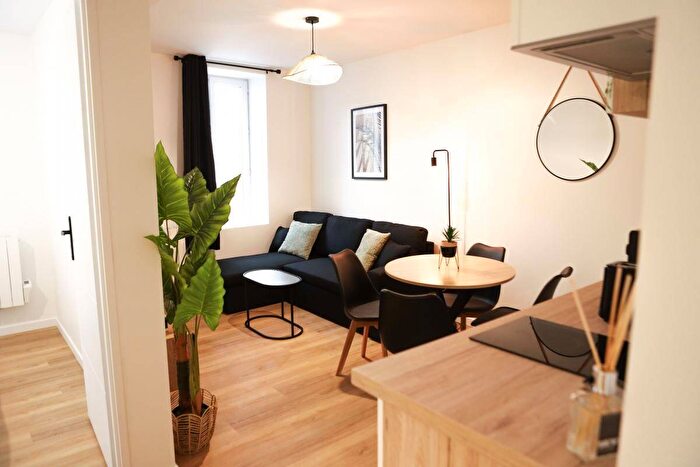 Appartement à louer - Centre Ville, Niort - 2 pièces - 1 chambre