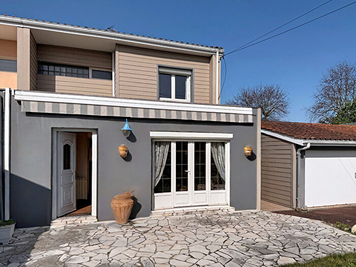 Maison à vendre - Villenave-dOrnon, Chambéry, La Monnaie, Carbonnieux, Trigan - 5 pièces - 3 chambres