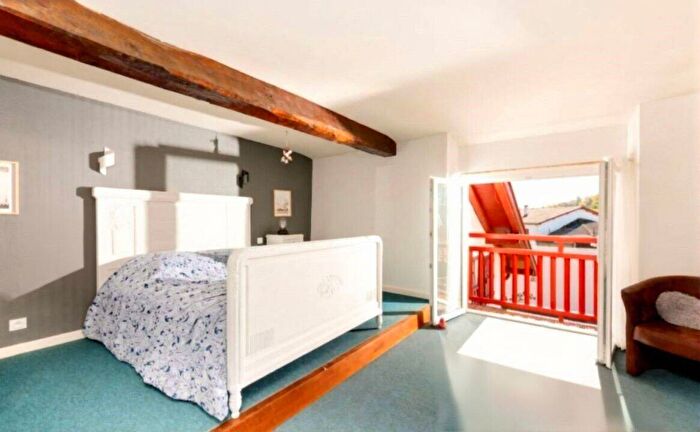 Appartement à louer - Amendeuix-Oneix - 1 pièce
