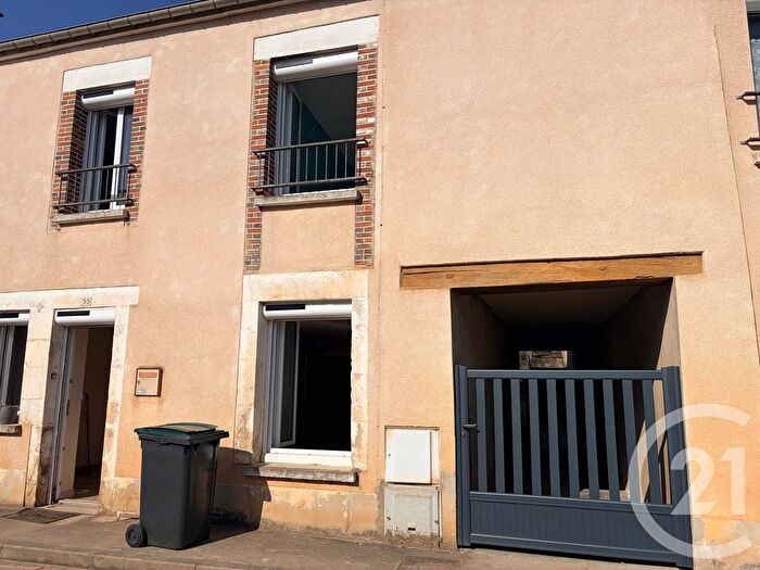 Maison à louer - Fontenay-près-Chablis - 4 pièces - 3 chambres