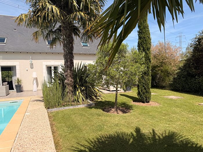 Joué-lès-Tours - Maison 8 pièces à vendre