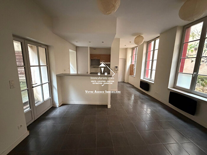 Appartement à louer - Limoges, Centre-ville, Hôtel de Ville, Emailleurs - 1 pièce