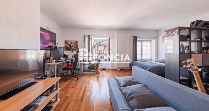 Appartement 1 pièce à Riom, Centre-ville, à vendre