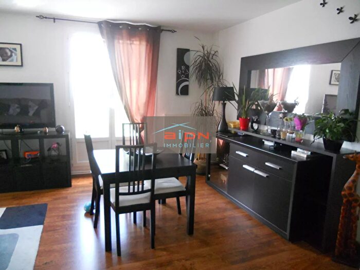 Appartement 3 pièces à vendre à Saint-Étienne-du-Rouvray, Technopôle, Forêt